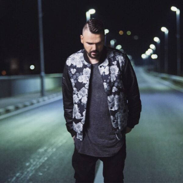 За мен | Vladi Ampov - Grafa